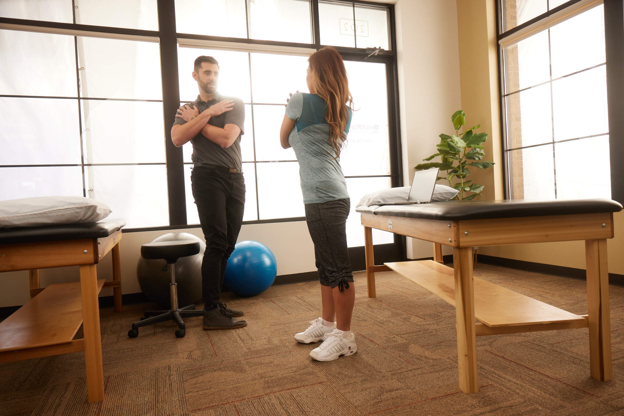How Does the McKenzie Method Work? | BenchMark Physical Therapy
